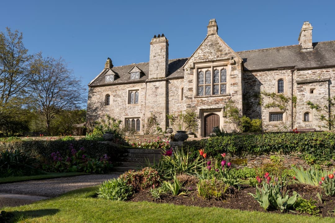 Explore the Picturesque Landscape of the Tamar Valley