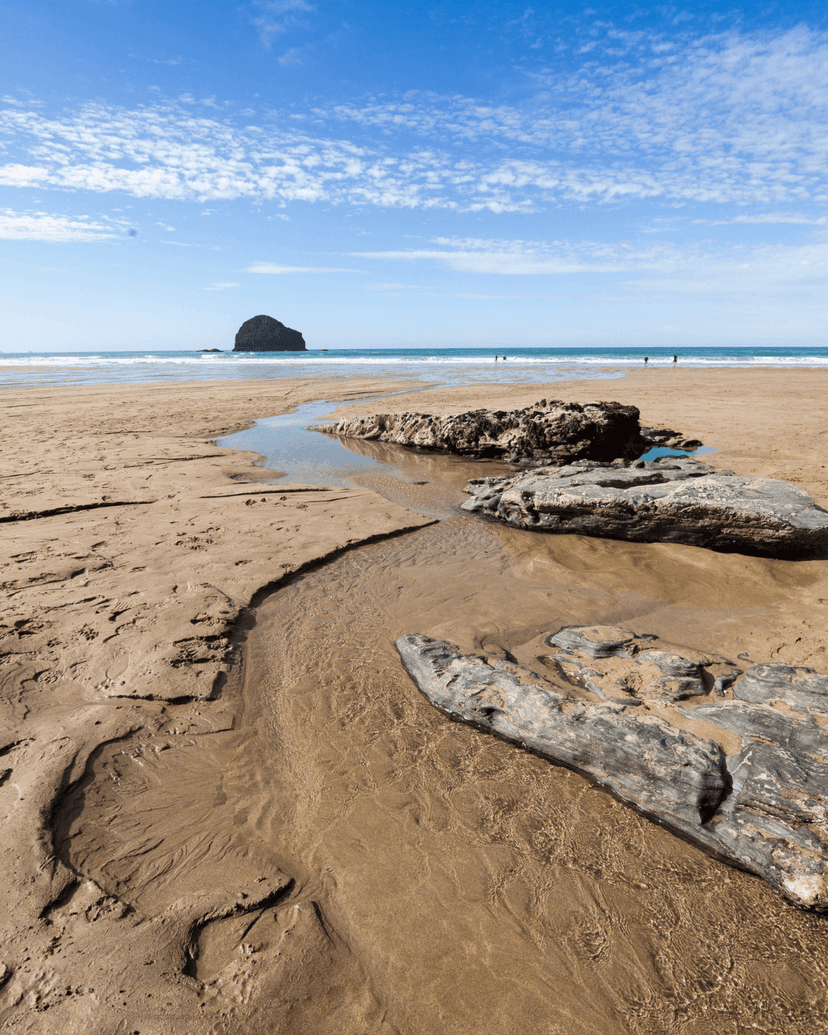 Visit Cornwall | Beaches: Trebarwith Strand Beach