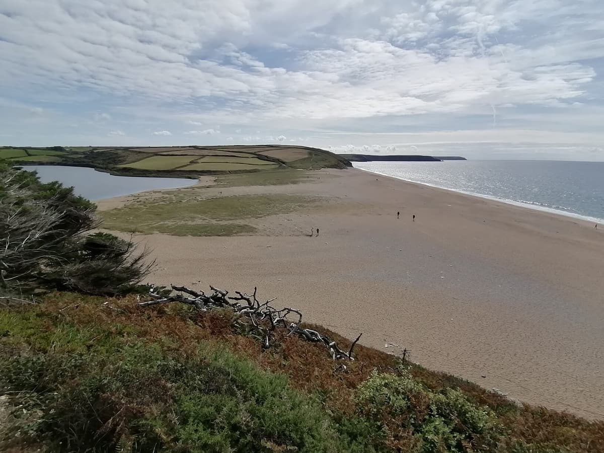 Visit Cornwall | Beaches: Loe Bar Beach