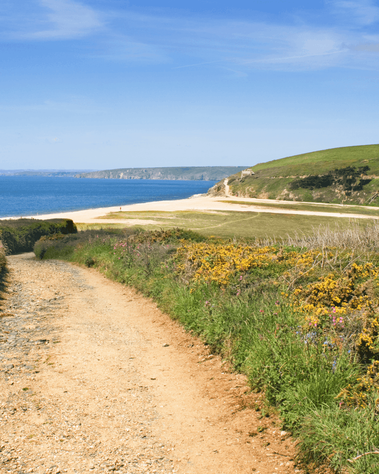 Visit Cornwall | Beaches: Loe Bar Beach