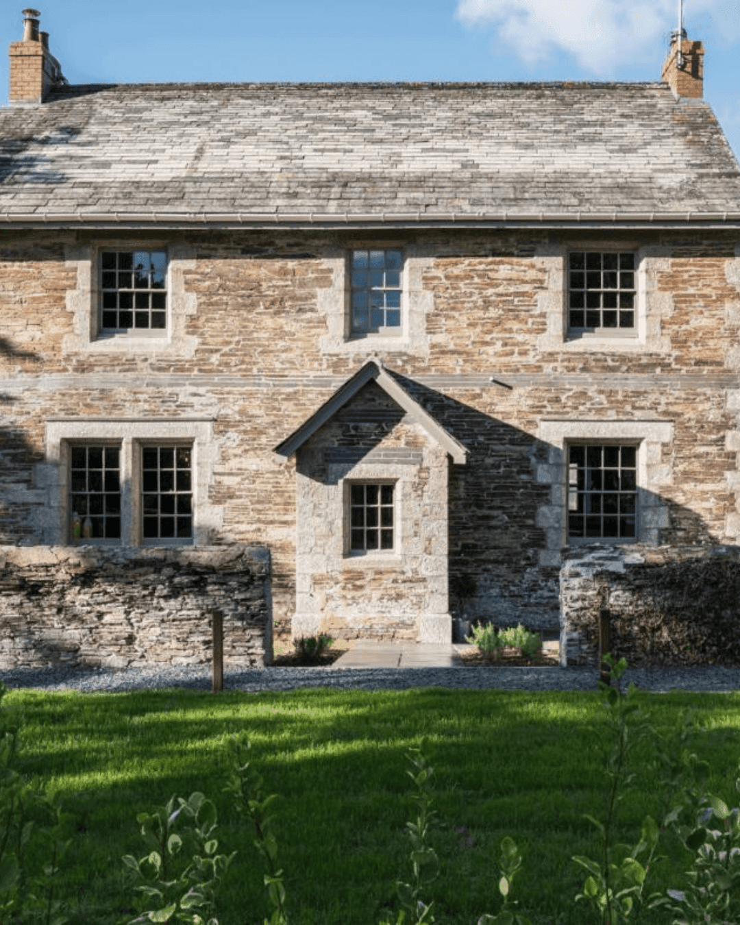 Padstow: A Charming Working Fishing Port Nestled on the North Coast