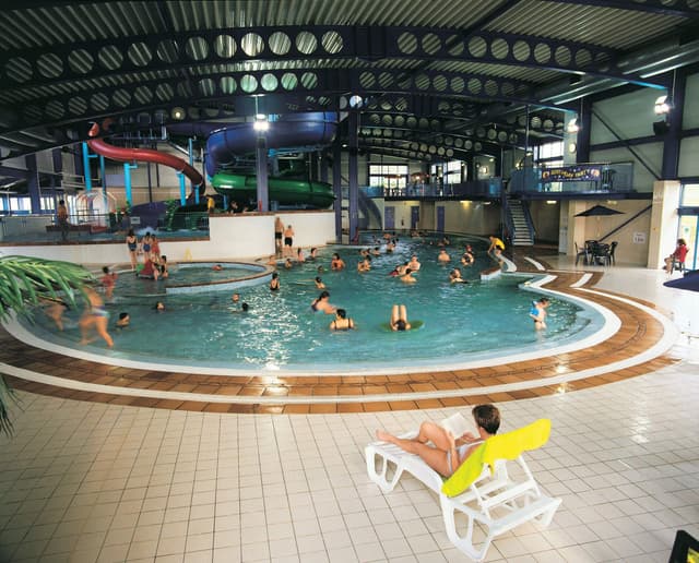 Visit Cornwall | Family Attractions: Oasis Fun Pools